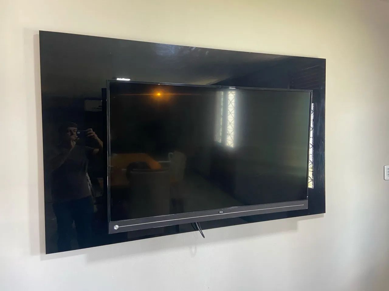 TV LED 57 polegadas PHILCO + painel preto em MDF - TVs - Universitário ...