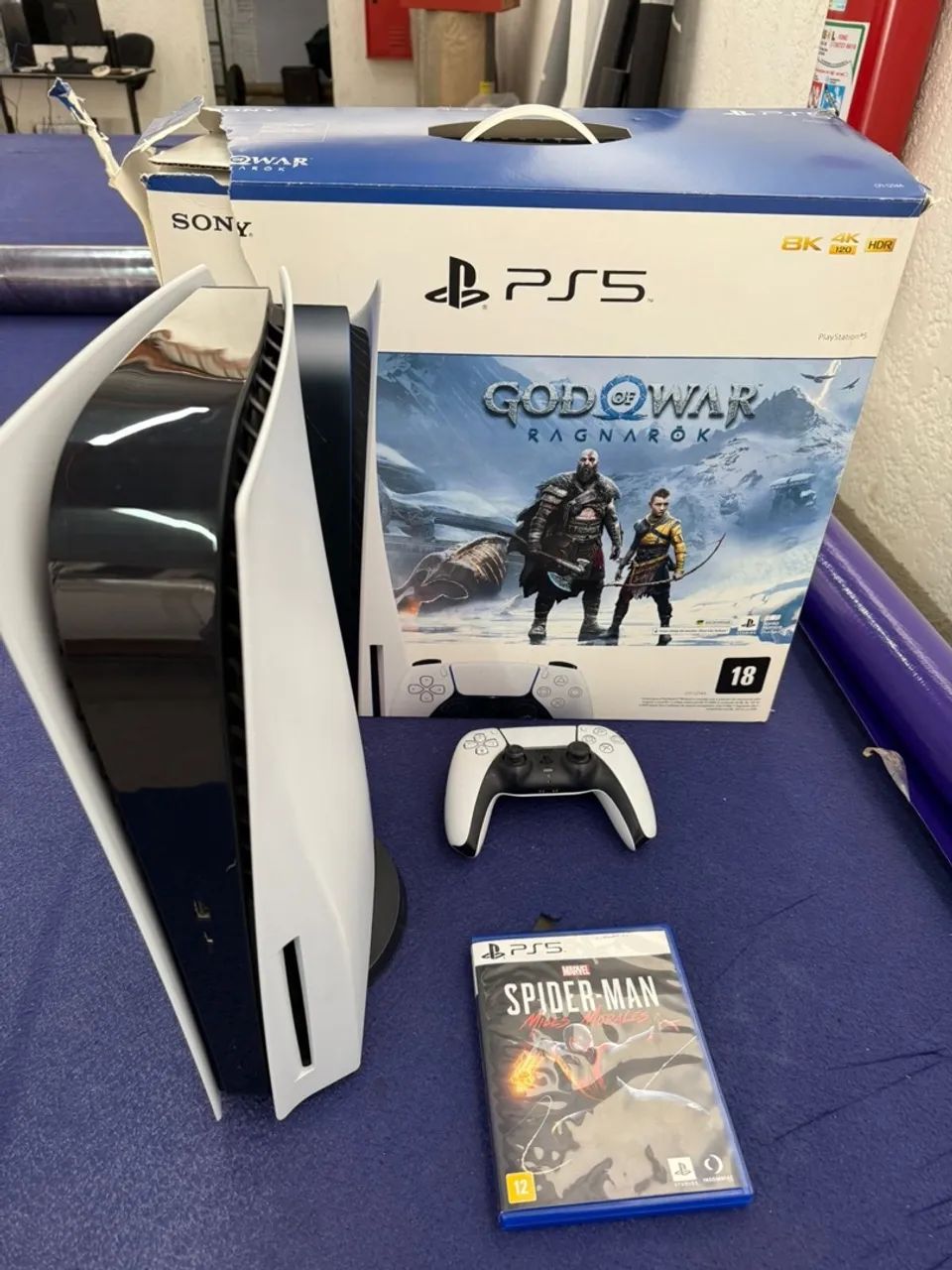 Ps5 IMPECÁVEL-acompanha controle original, FIFA25, homem aranha, cabos ...