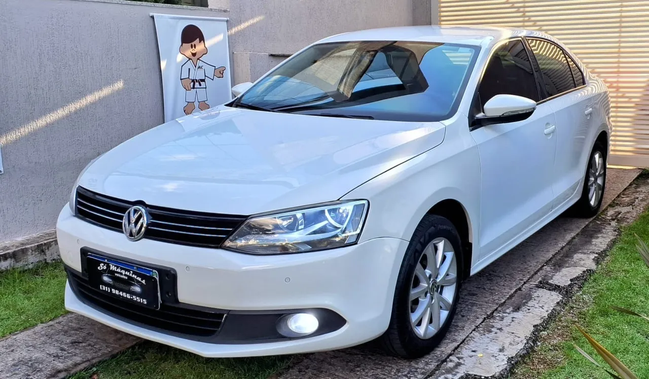 VOLKSWAGEN JETTA 2013 Usados e Novos em Belo Horizonte e região, MG