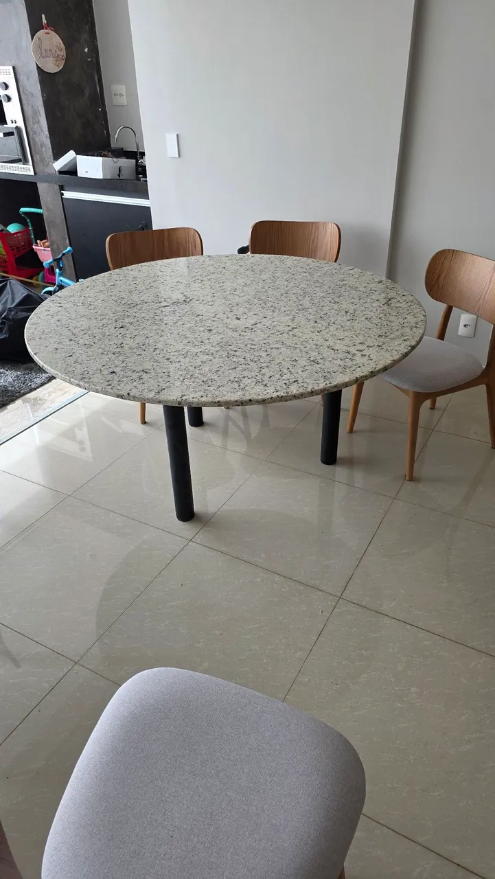 "mesa de granito redonda" - Mesas no Brasil