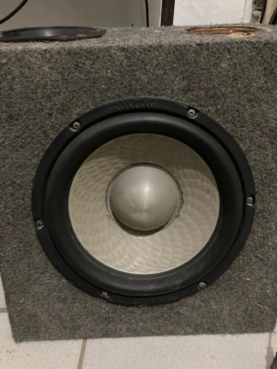 "subwoofer quake 15" no Brasil