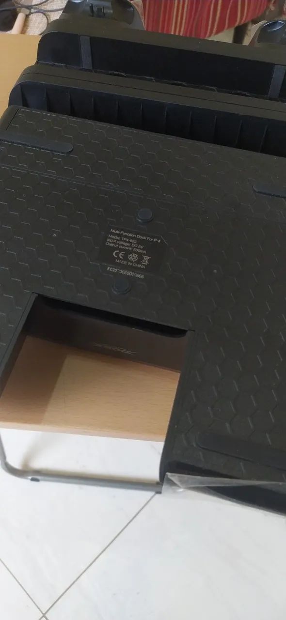 Suporte Base Vertical, Cooler E Carregador Ps4 Slim / Ps4 Pro Dobe Fat ...