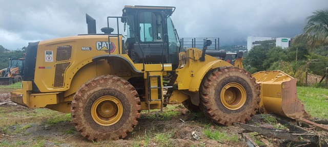 "carregadeira cat 966" no Brasil