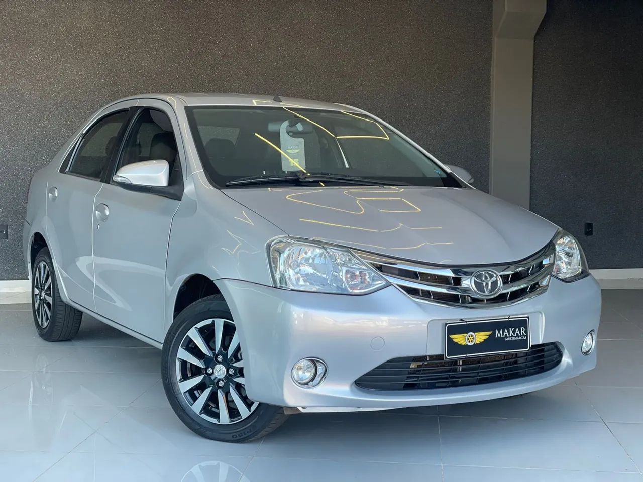 TOYOTA ETIOS 2015 Usados e Novos