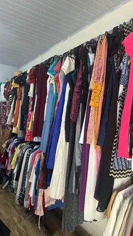 "fardo de roupas" no Brasil