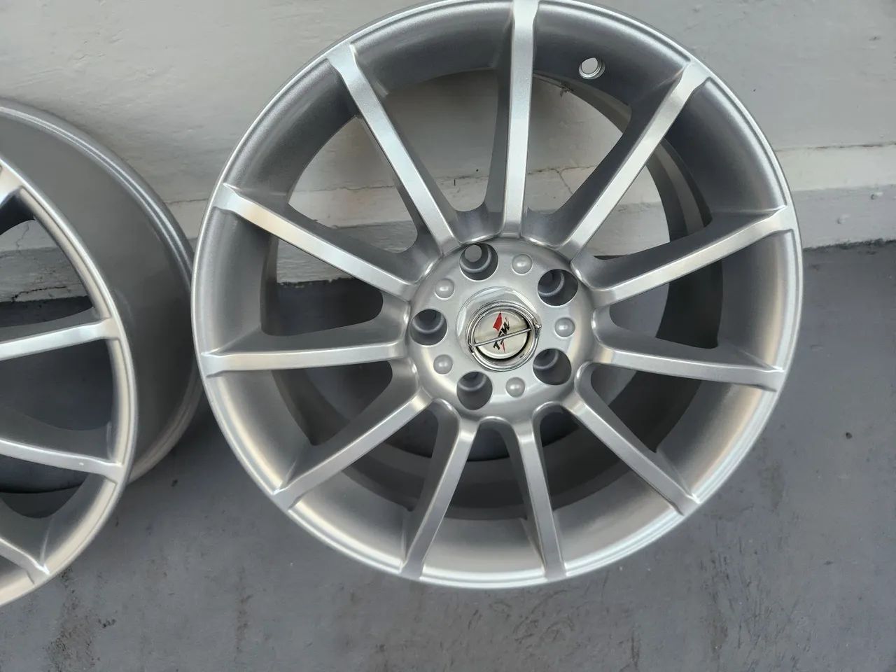 4 Rodas novas tsw fly aro 17. Nunca usada - Ciclismo - Cidade Velha ...