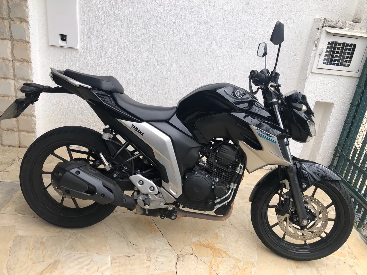 Motos YAMAHA FZ25 2021 no Brasil