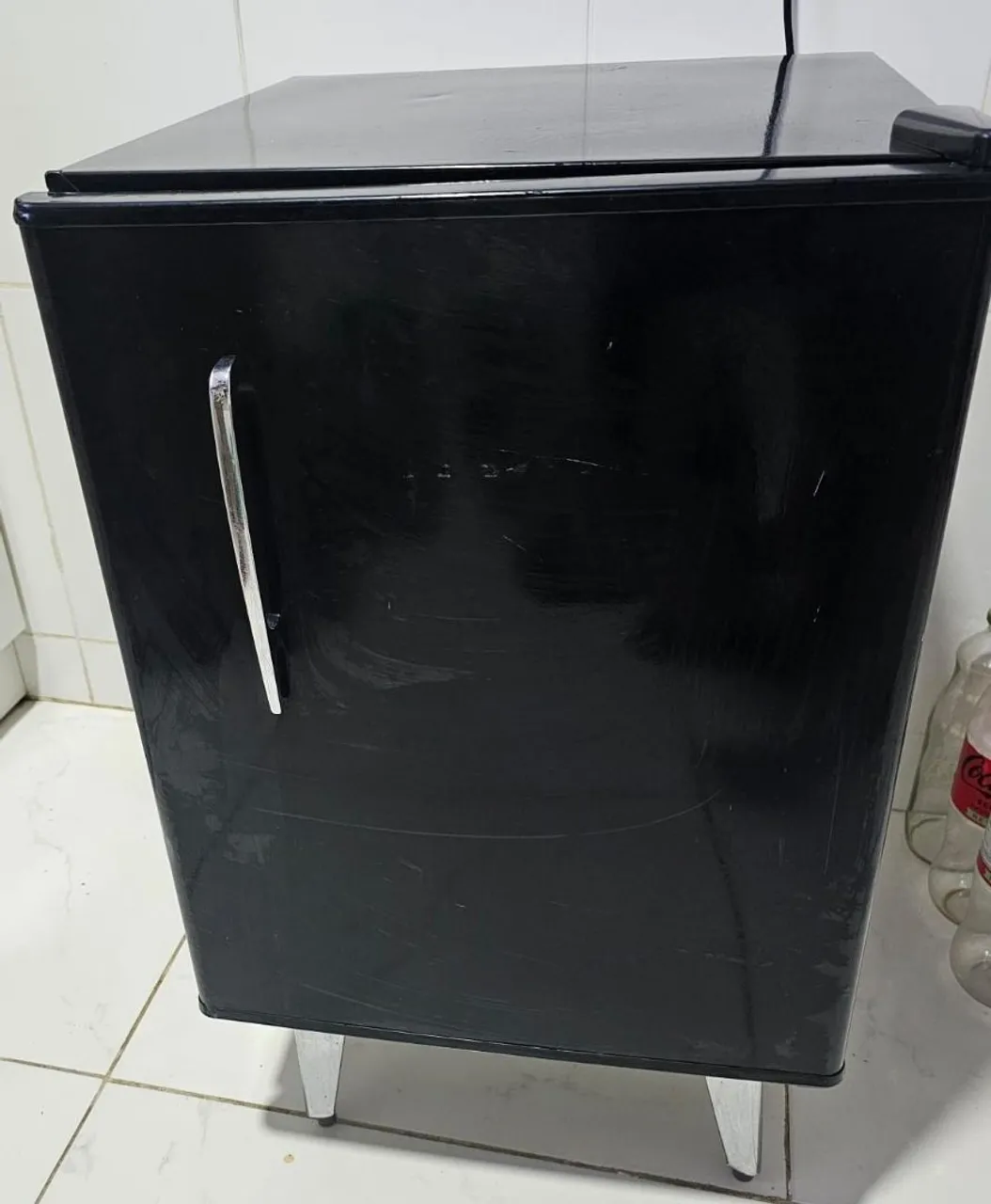 "frigobar retro preto" - Geladeiras e Freezers no Brasil