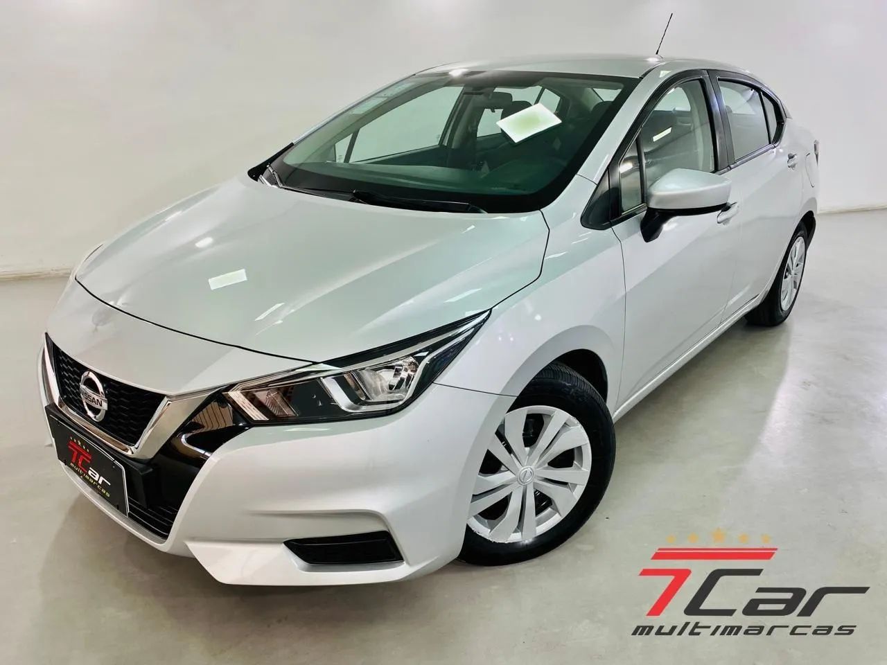 NISSAN VERSA 2022 Usados e Novos