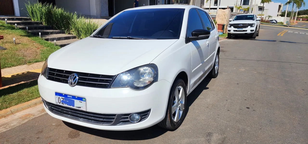 VOLKSWAGEN POLO 2014 Usados e Novos
