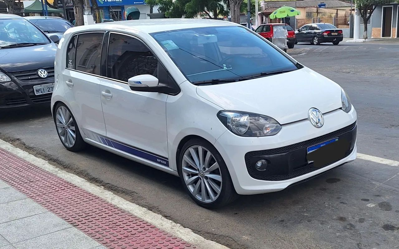 VOLKSWAGEN UP! 2015 Usados e Novos