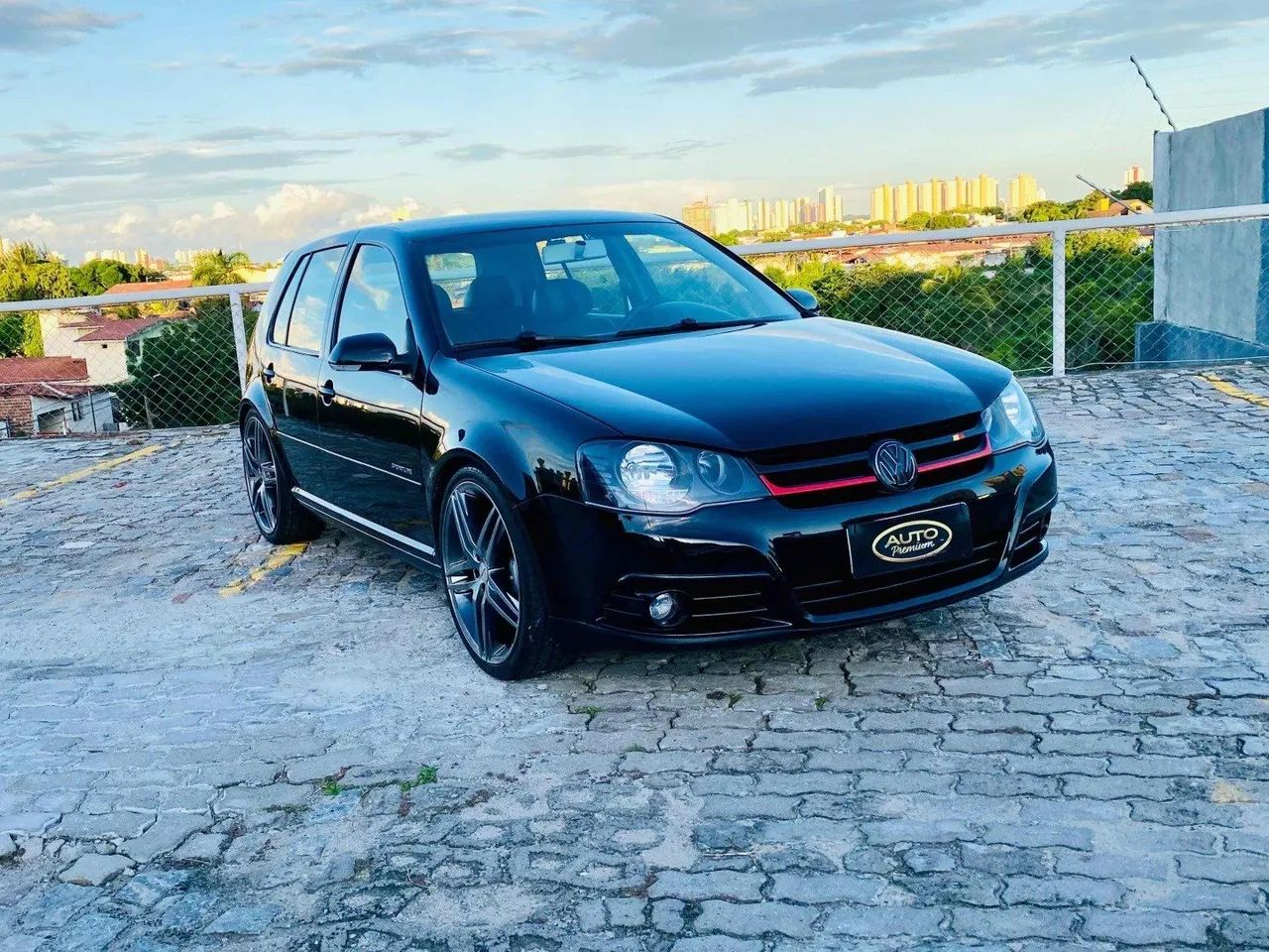 VOLKSWAGEN GOLF 2011 Usados e Novos