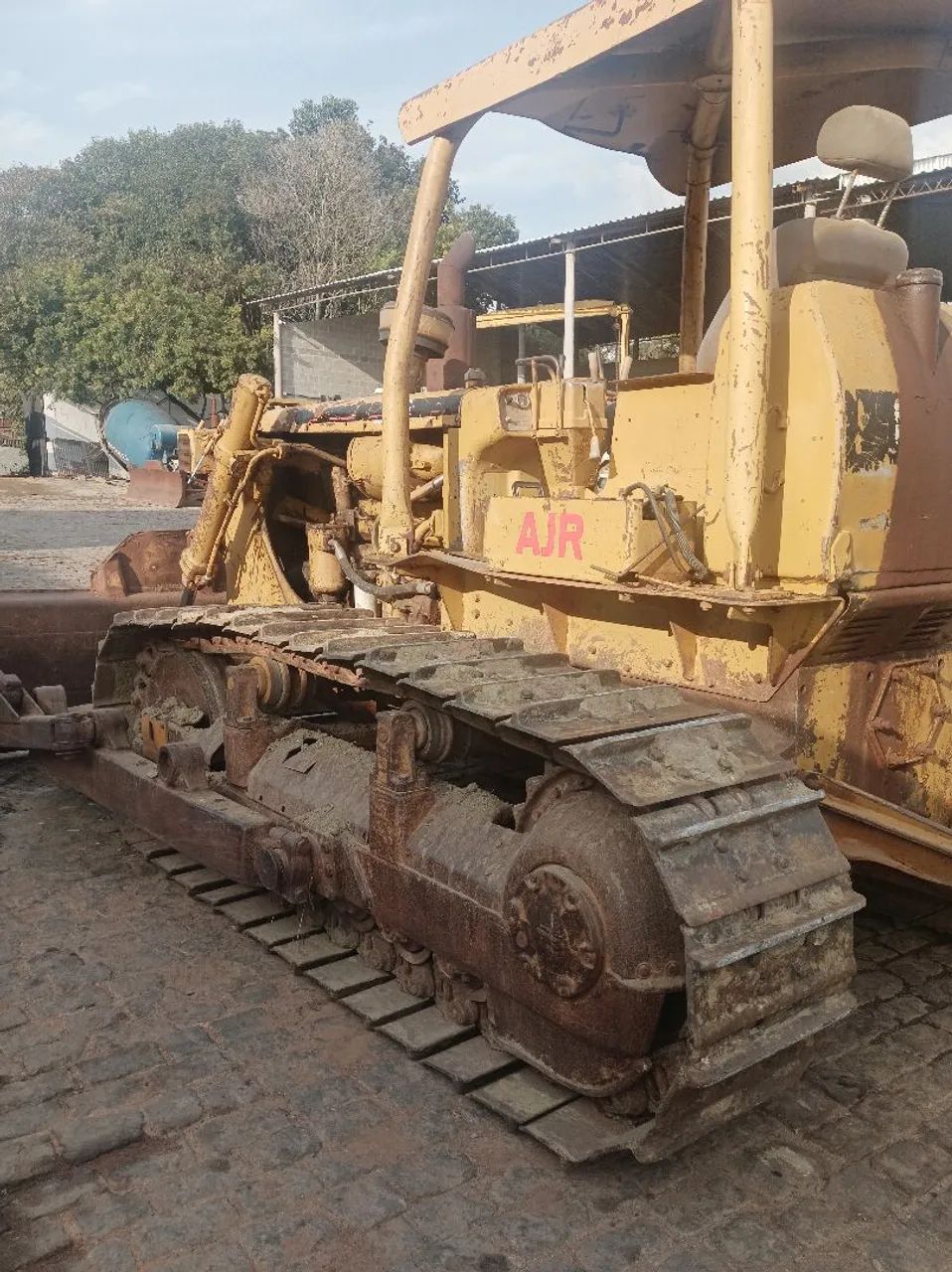 Trator de esteira Caterpillar D6 torque ano 1982 - Máquinas pesadas ...