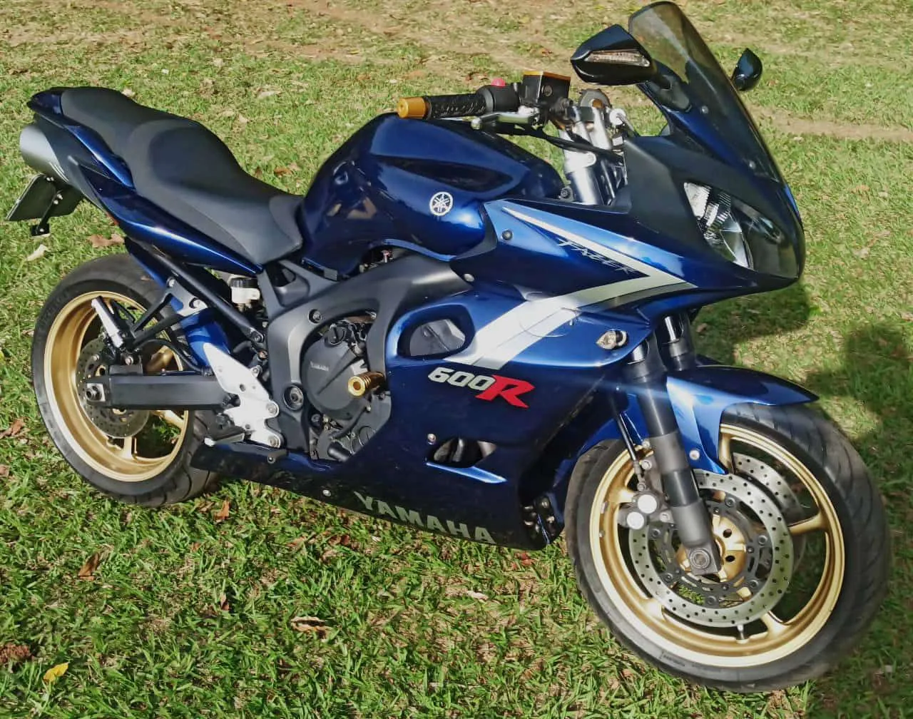 Motos YAMAHA FZ6 no Brasil