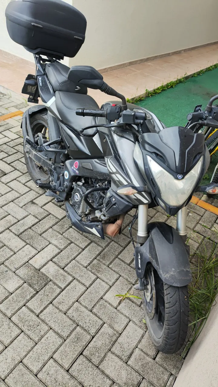 Motos BAJAJ DOMINAR no Brasil