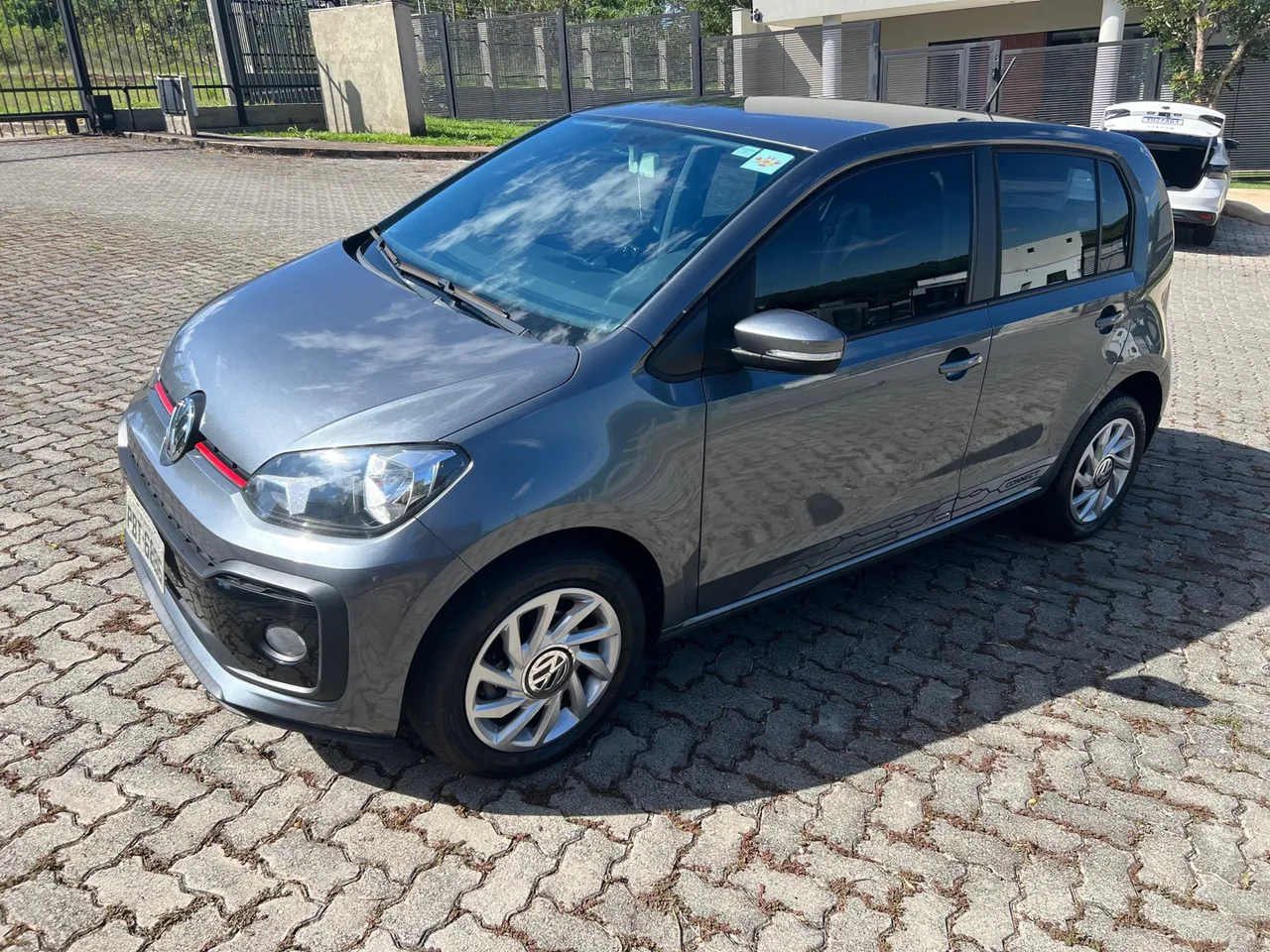 VOLKSWAGEN UP! 2020 Usados e Novos