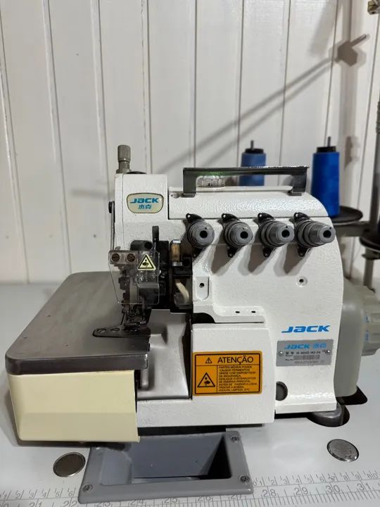 Máquina de Overlock Jack 4 Fios Industrial - Equipamentos Para Comércio ...