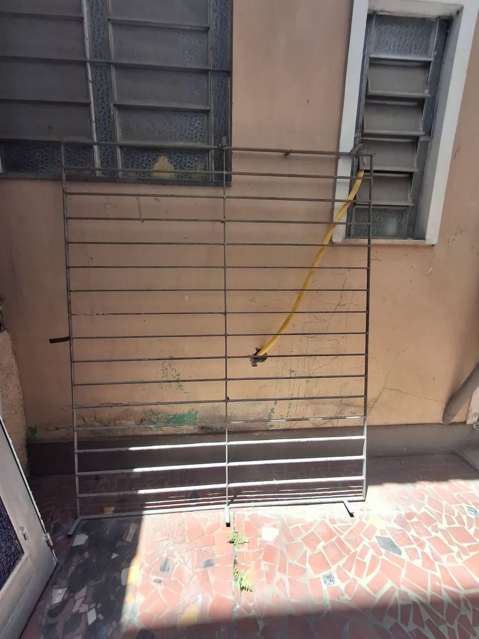 Grade de Grade de Ferro Reforçada - 1,70m x 1,40m (Ideal para Janela ...