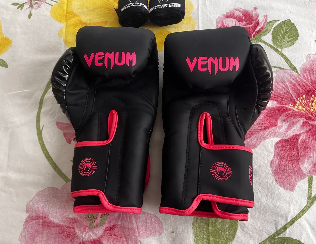 Luva Venum 12oz Original + Bandagem + Saco | Estado de Nova - Academia ...