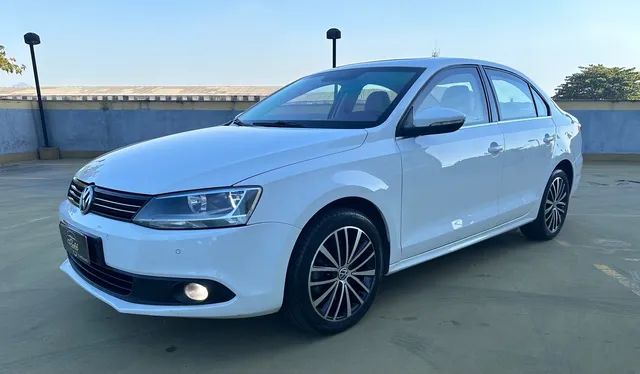 VOLKSWAGEN JETTA 2012 Usados e Novos