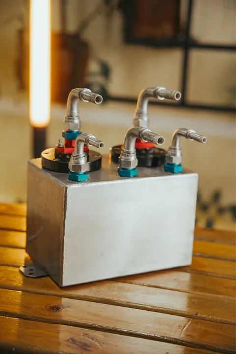 Surge Tanque Inox Auxiliar 2 Bombas Gti Full 15bar Usado - Carros, vans ...