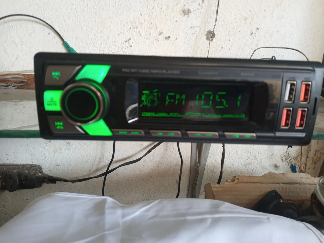 "radio first option" no Brasil