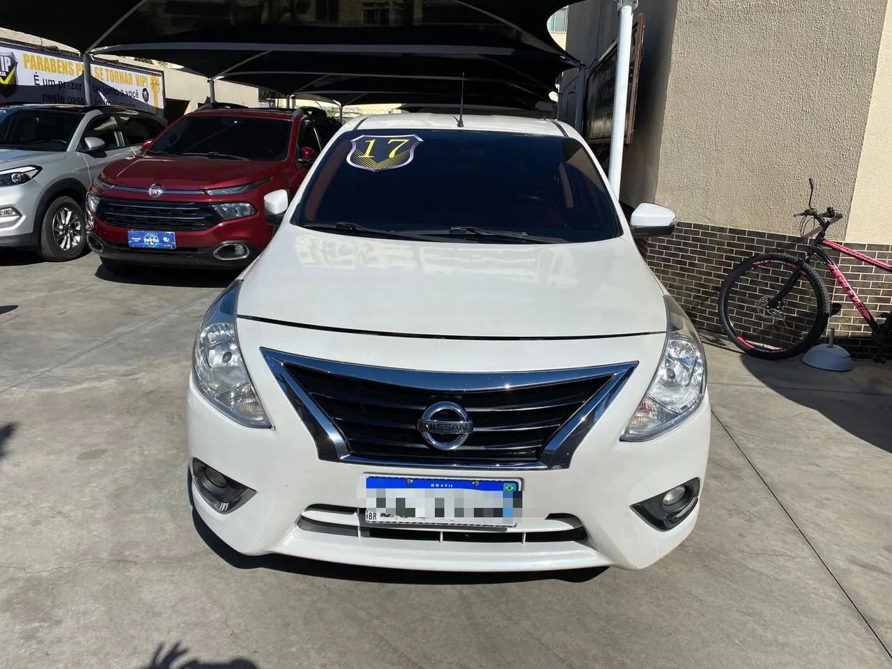 NISSAN VERSA SL 1.6 16V FLEXSTART 4P AUT. Usados e Novos no RJ