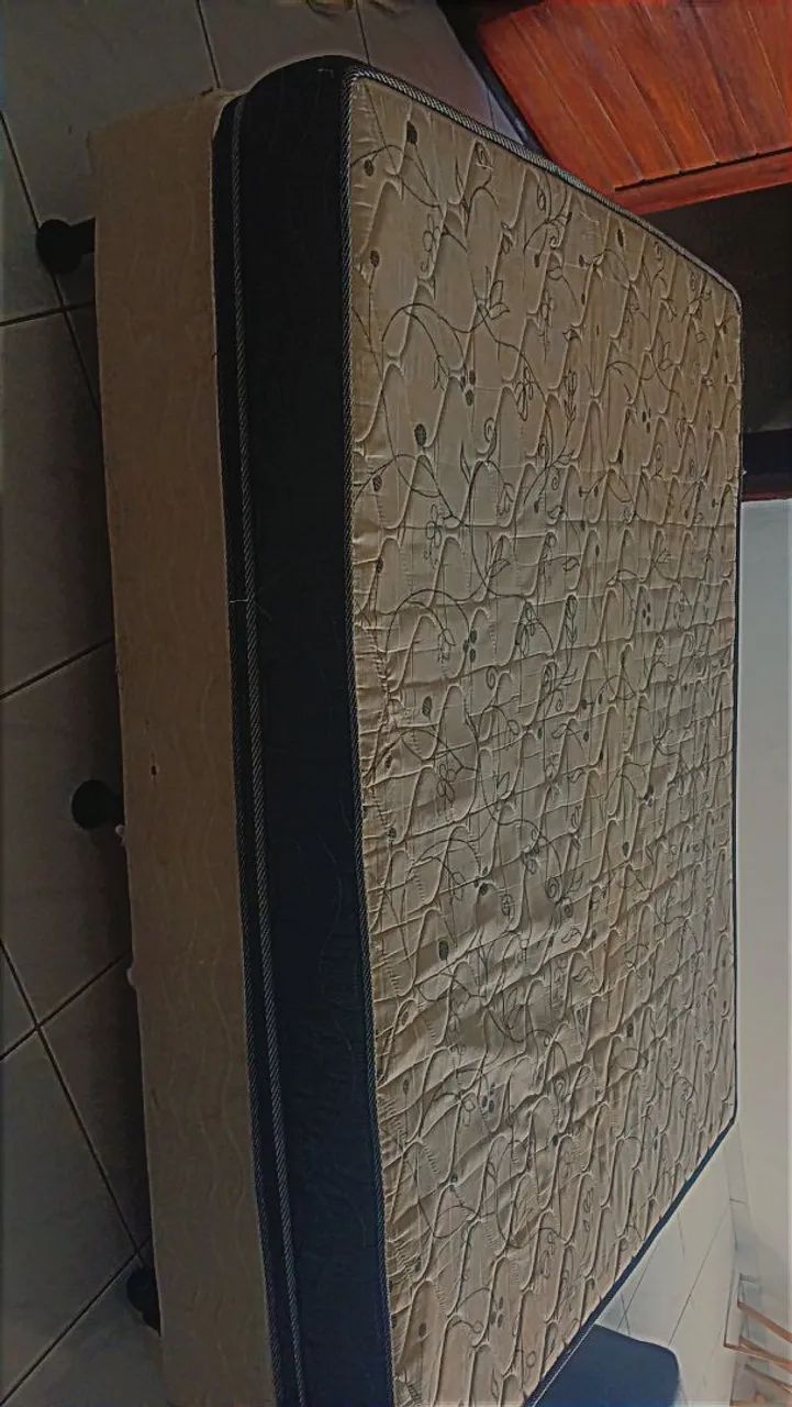 Cama box casal base e colchão PREÇO NEGOCIÁVEL - Camas e Colchões ...