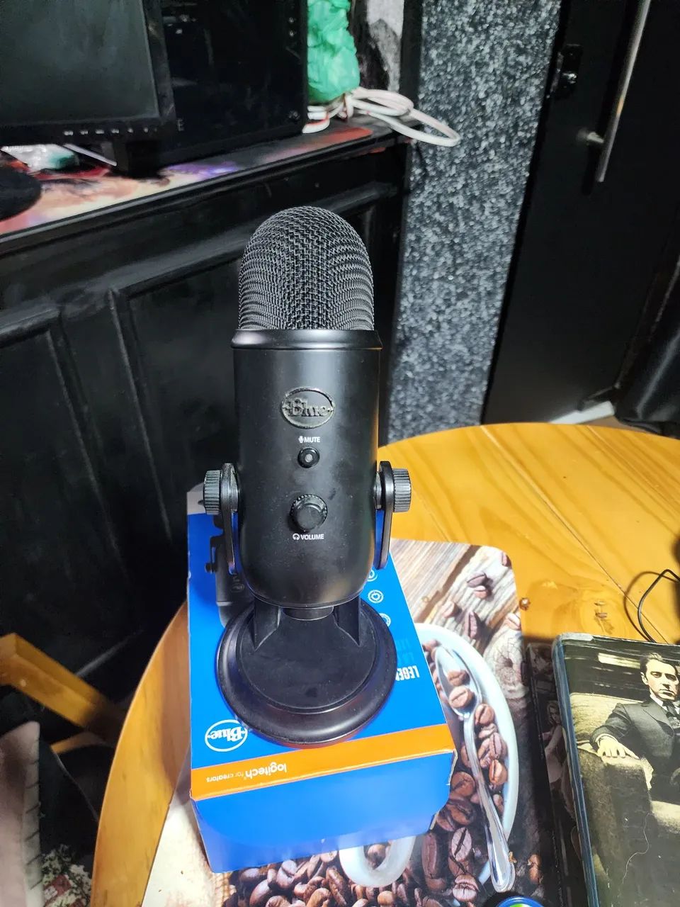 Microfone Condensador Blue Yeti Podcast, USB, Preto - Microfones e ...