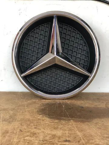 "emblema mercedes" no Brasil