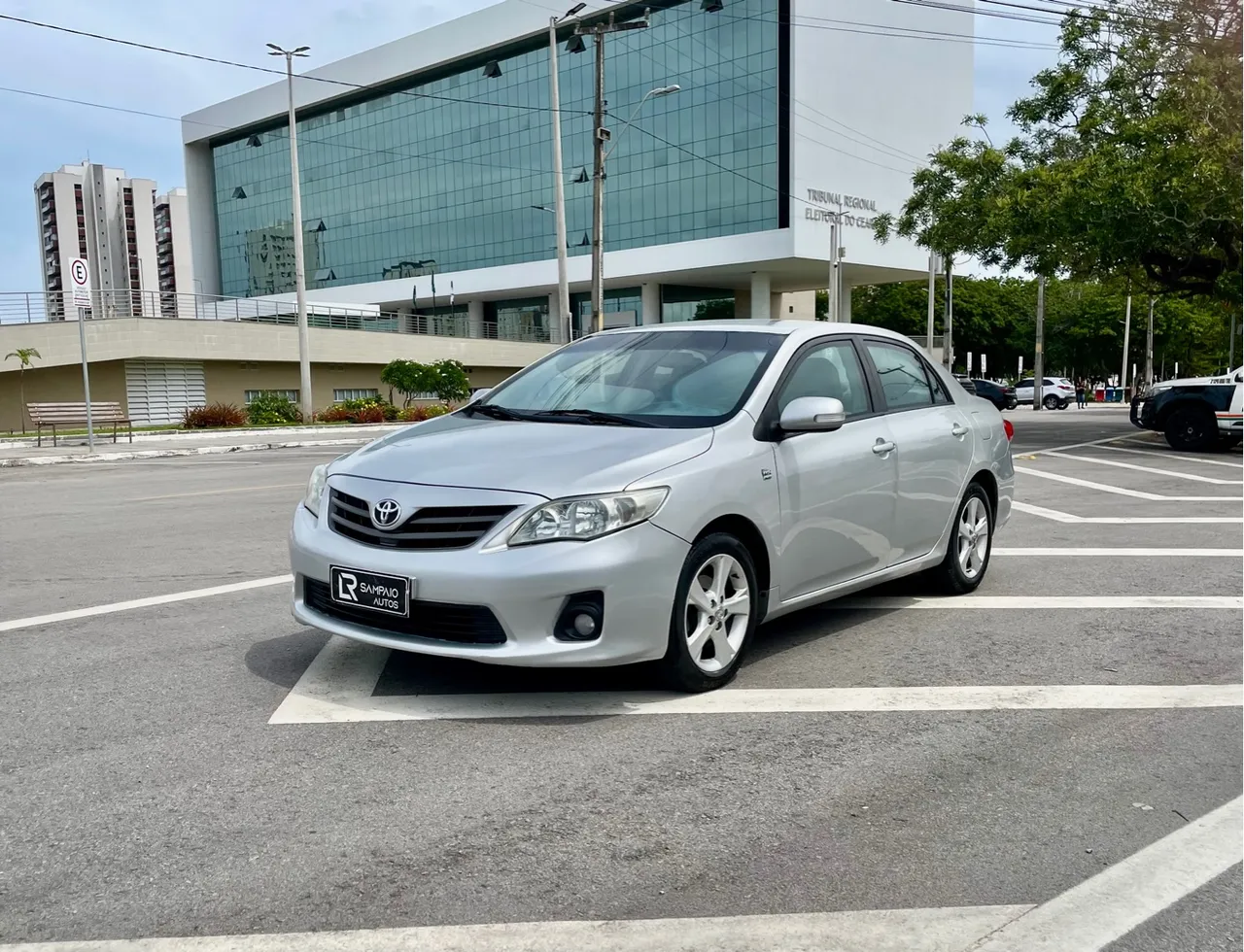 TOYOTA COROLLA 2013 Usados e Novos
