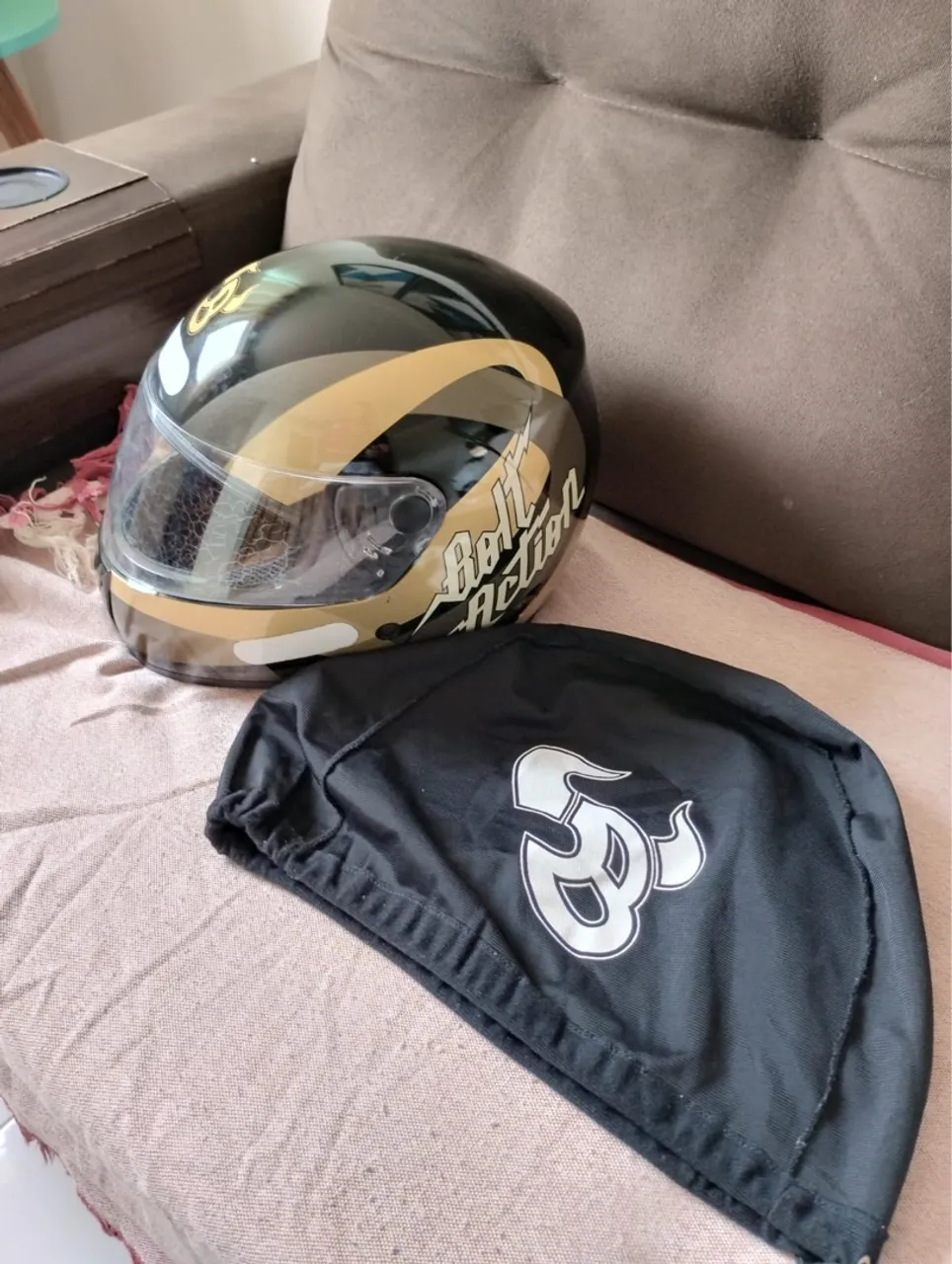 "balaclava" no Brasil