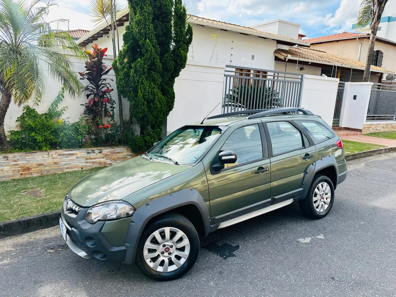 "palio weekend" - Carros Usados e Novos à venda