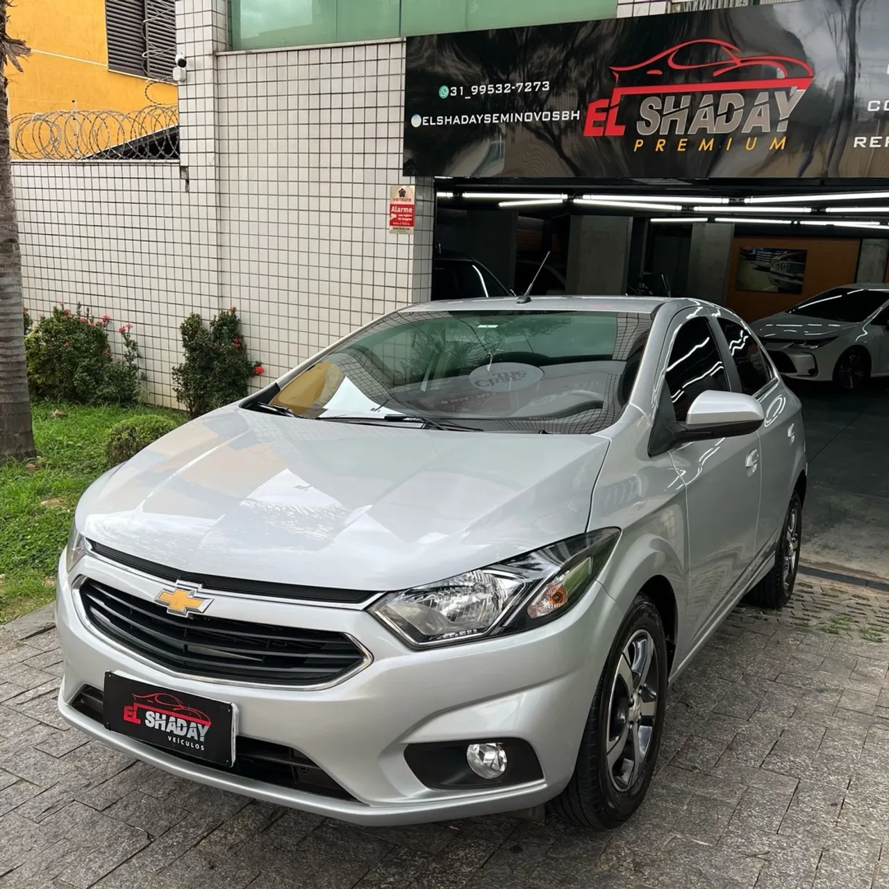 CHEVROLET ONIX 2018 Usados e Novos