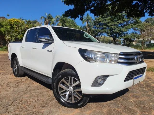 TOYOTA HILUX 2016 Usados e Novos