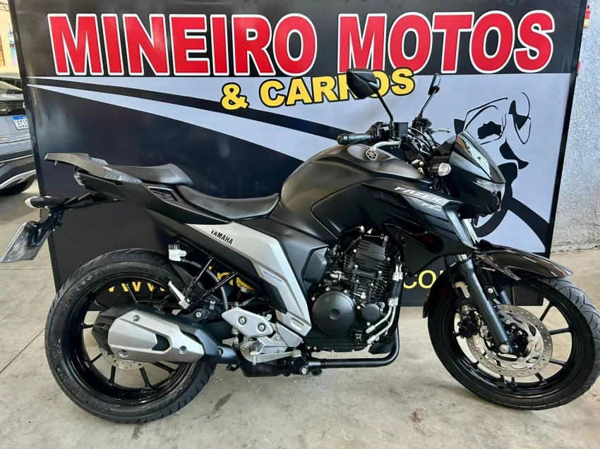 Motos YAMAHA FZ25 no Brasil