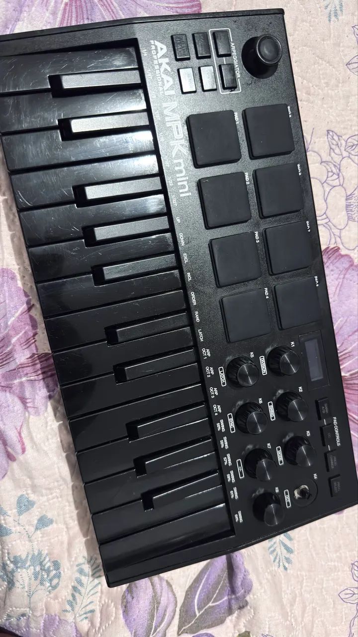 Teclado Controlador MIDI Akai Mpk Mini MK3 (usado) - Instrumentos ...