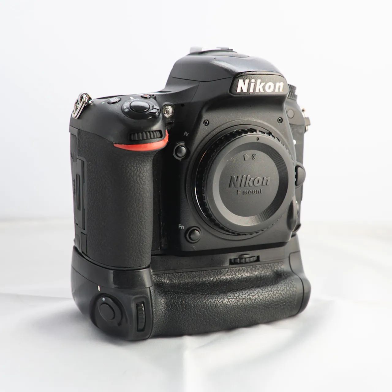 Nikon D750 Full Frame + Grip + 2 Baterias - Câmeras e Filmadoras - Asa ...