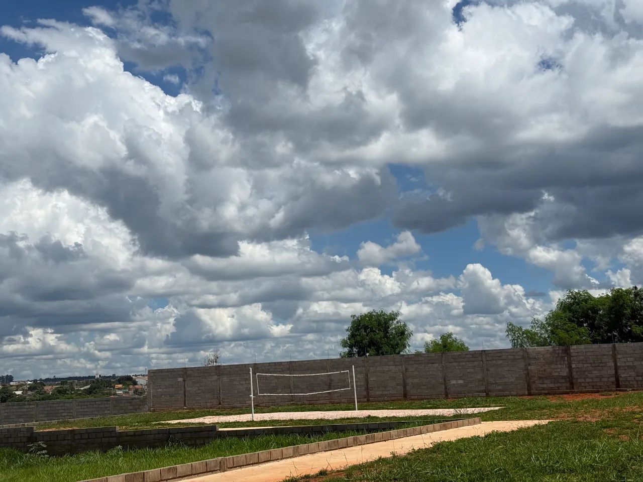LOTE À VENDA - CONDOMÍNIO GOLDEN PLACE RESIDENCIAL (FORMOSA-GO ...