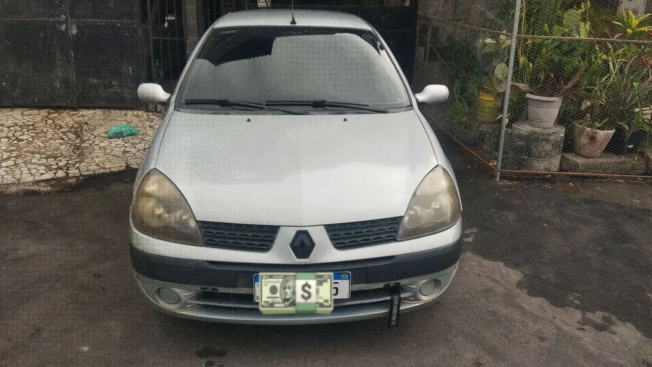 RENAULT CLIO 2004 Usados e Novos