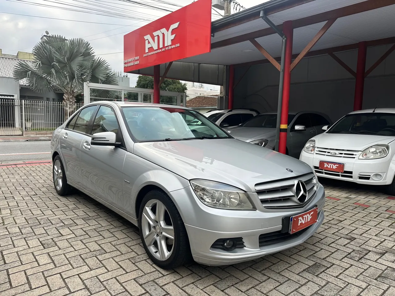 MERCEDES-BENZ C-180 2011 Usados e Novos