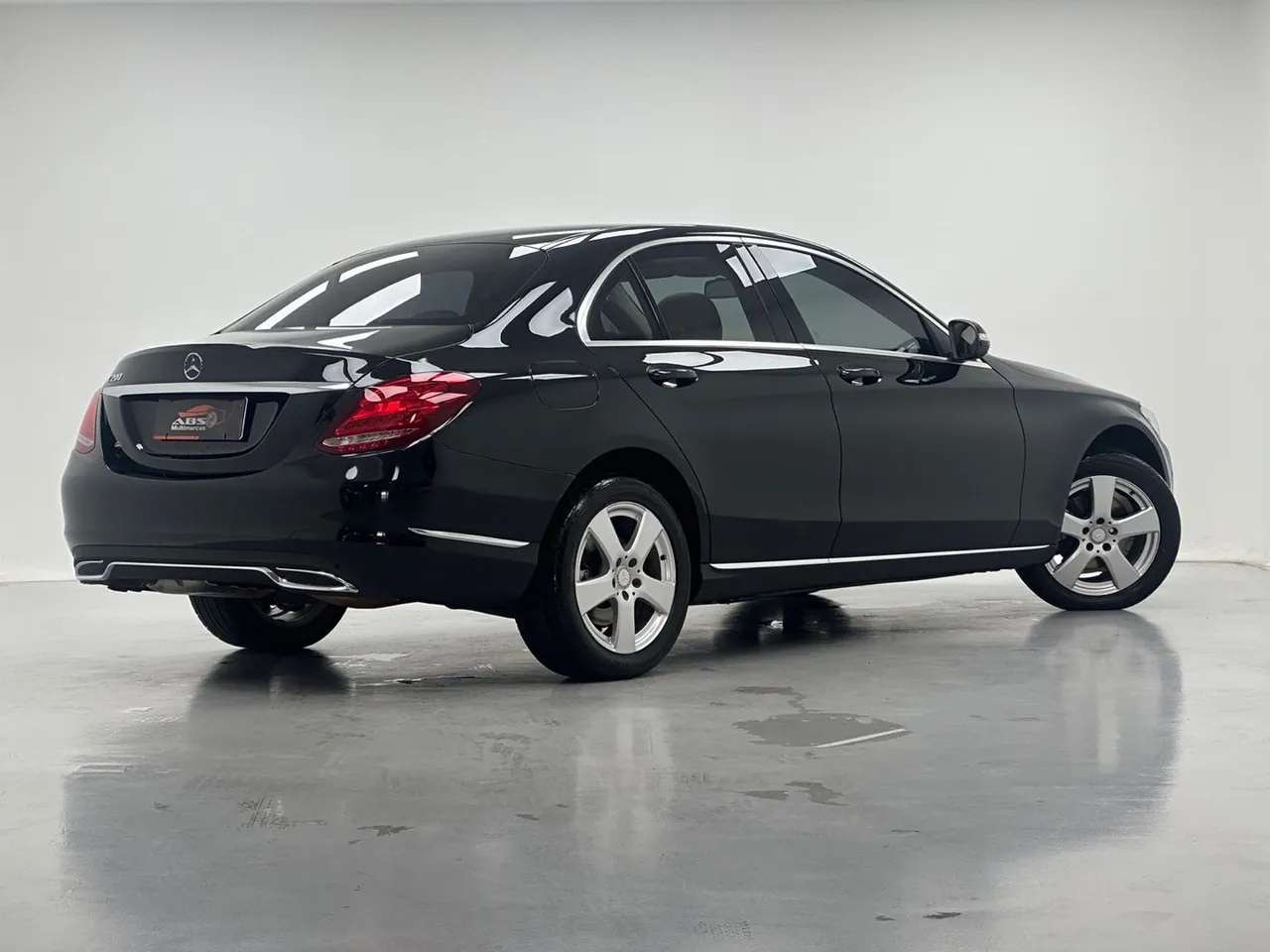 MERCEDES-BENZ C-200 2015 Usados e Novos