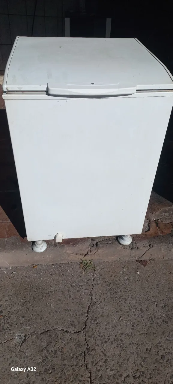 "freezer-pequeno" - Geladeiras e Freezers no Brasil
