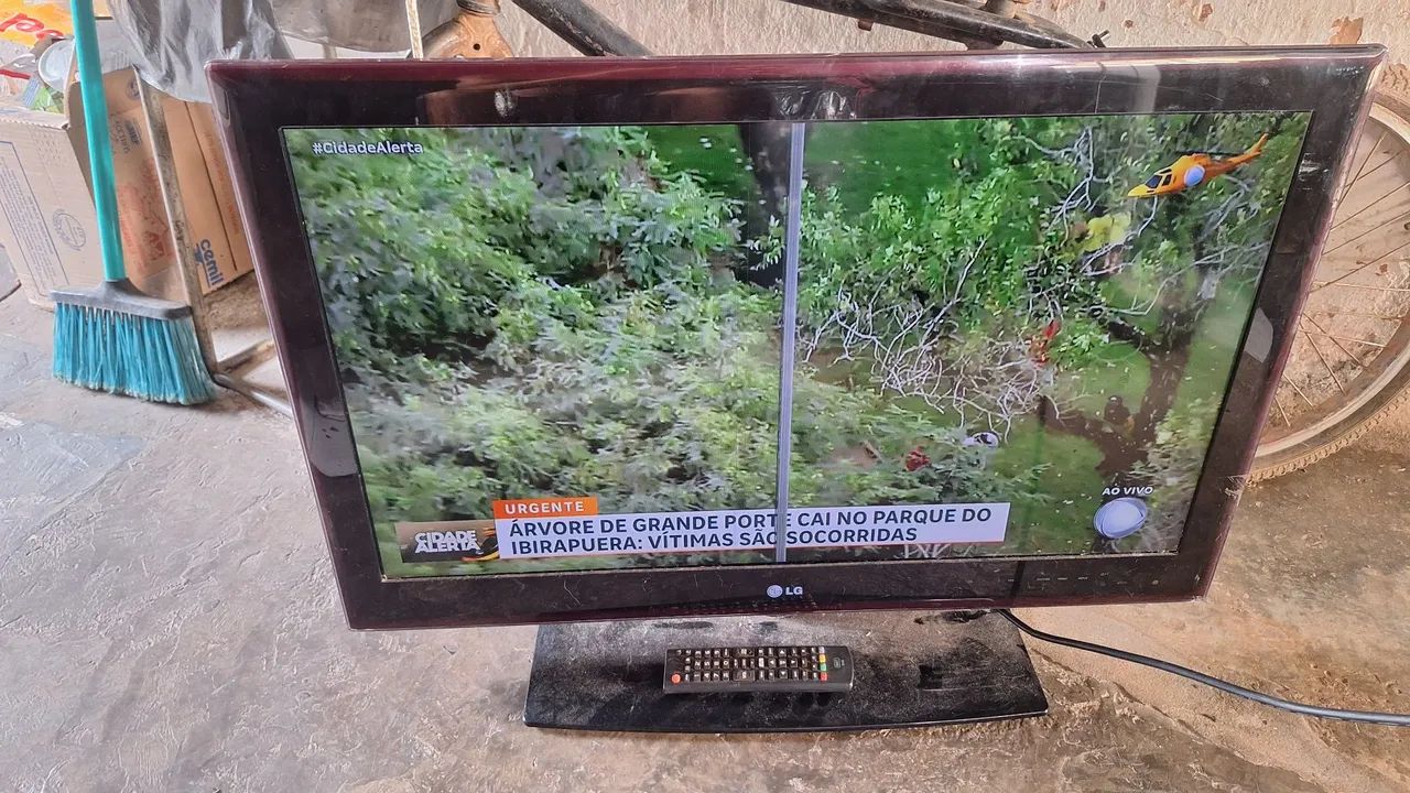 TV LG 32 Polegadas 32LE5500 com Listras na tela - TVs - Ceilândia Norte (Ceilândia), Brasília ...