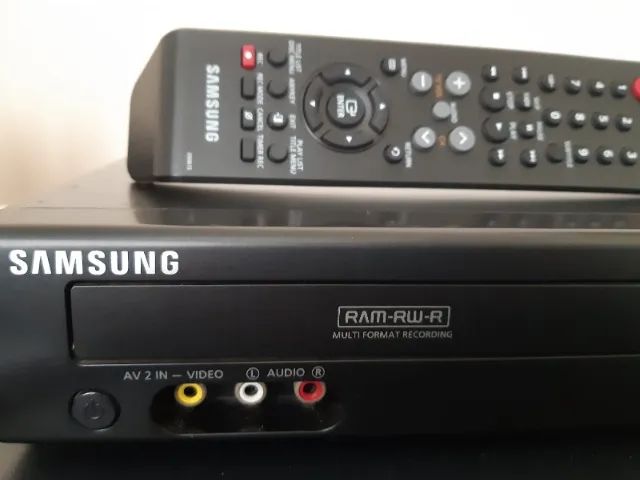 Gravador e reprodutor de DVD Samsung R170 - DVD, Blu-Ray e Vídeo Cassete - Freguesia ...