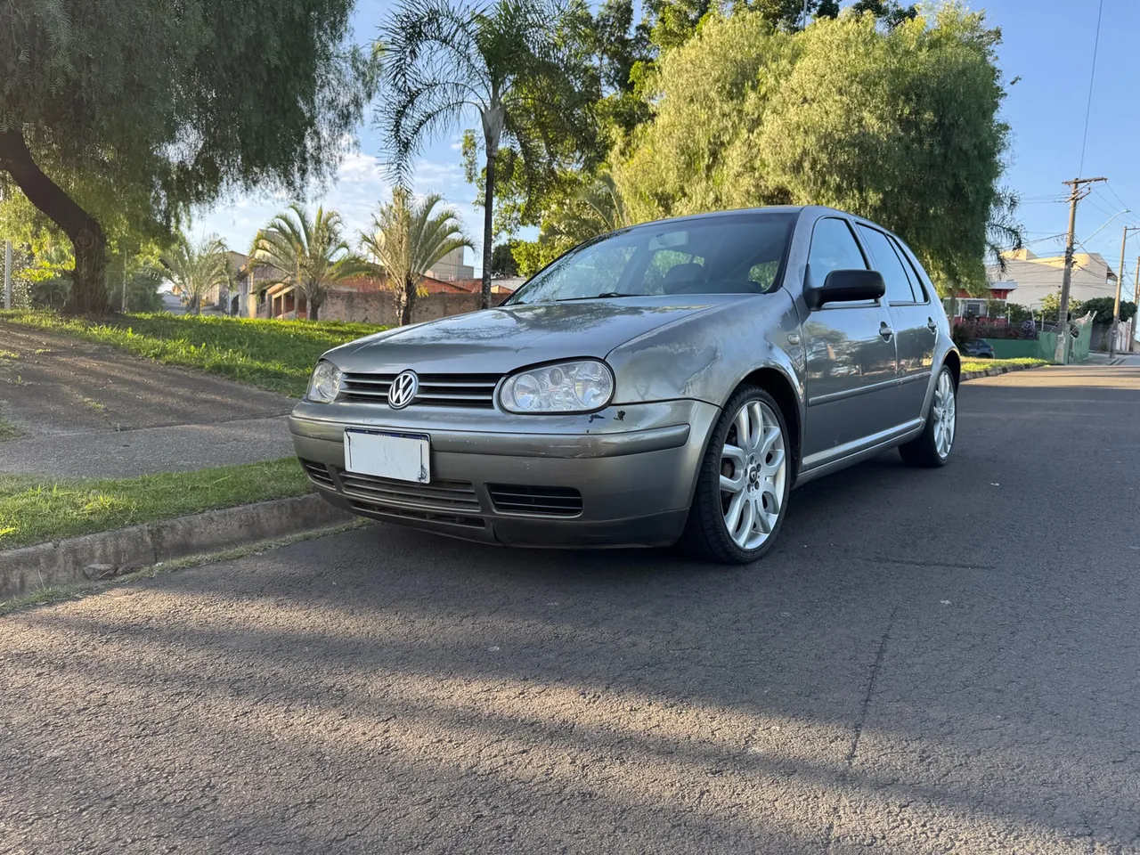 VOLKSWAGEN GOLF 2005 Usados e Novos