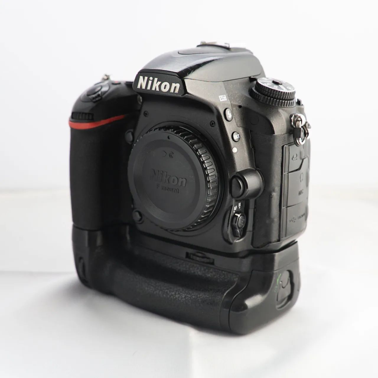 Nikon D750 Full Frame + Grip + 2 Baterias - Câmeras e Filmadoras - Asa ...