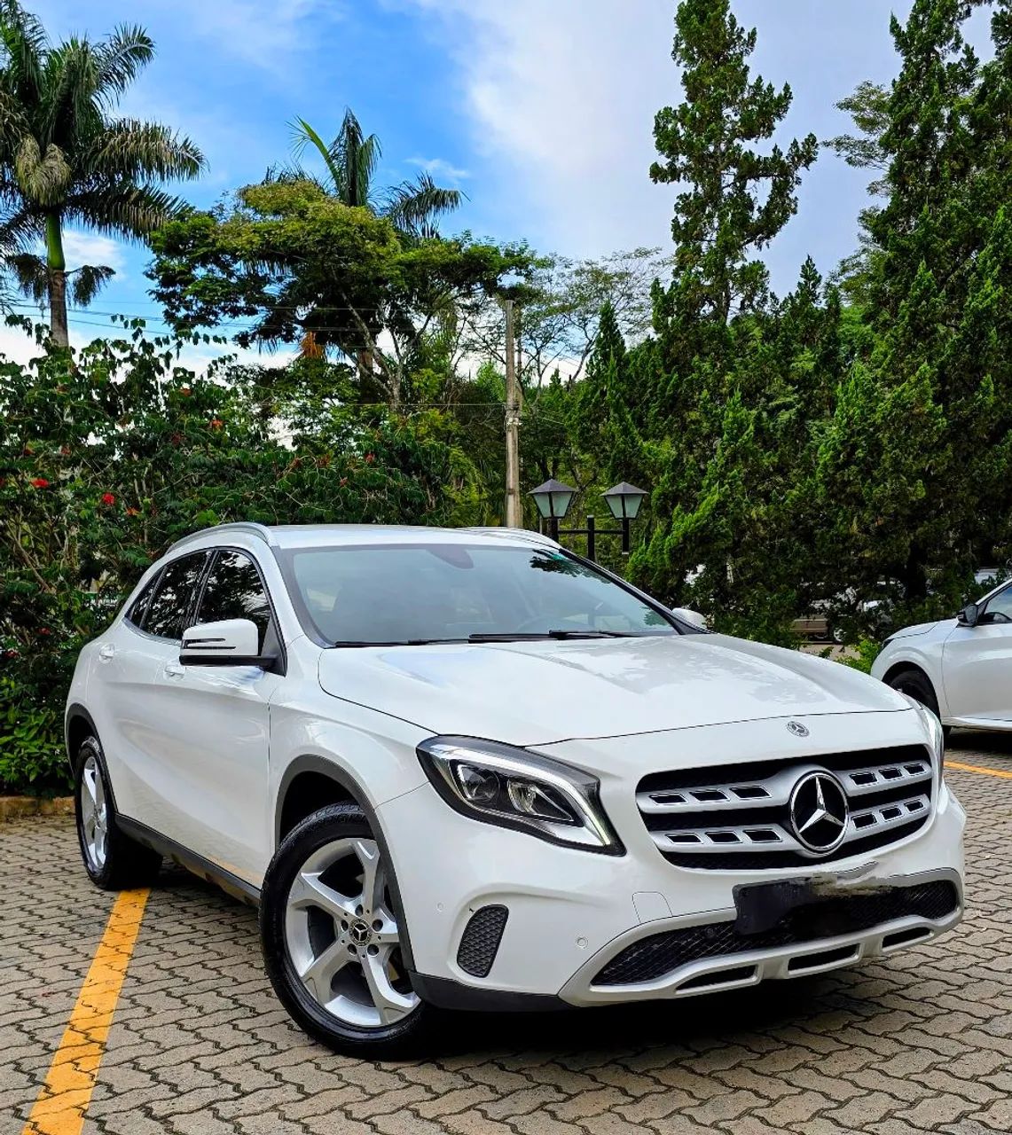 MERCEDES-BENZ 2018 Usados e Novos