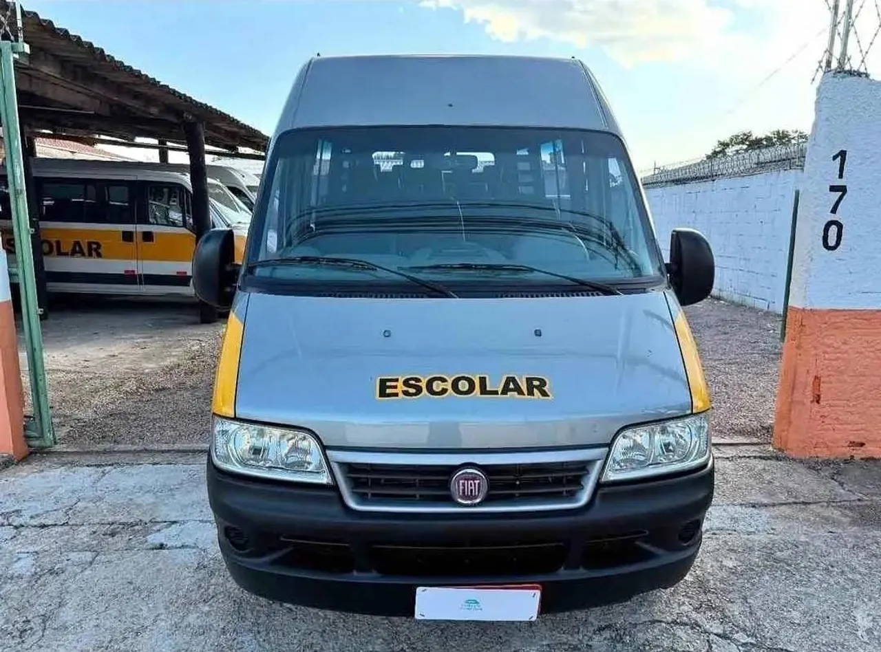 "carro escolar" - Carros Usados e Novos à venda