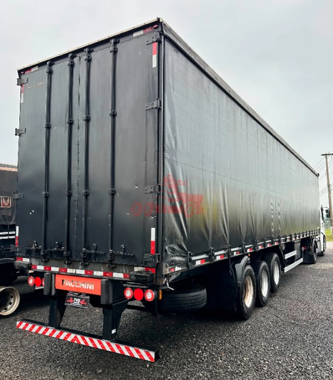 "carreta sider rebaixada" - Caminhões no Brasil